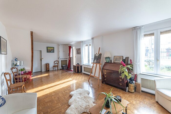 Maison à vendre - Nanterre, Centre-ville - 6 pièces - 3 chambres