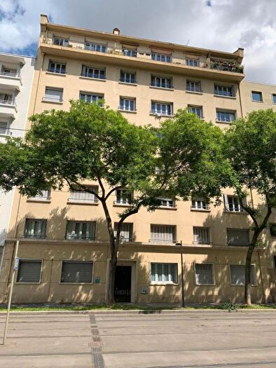 Appartement à louer - Lyon e , Villette, Paul Bert - 2 pièces - 1 chambre