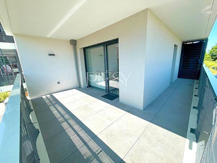 Appartement à louer - Feigères - 2 pièces - 1 chambre