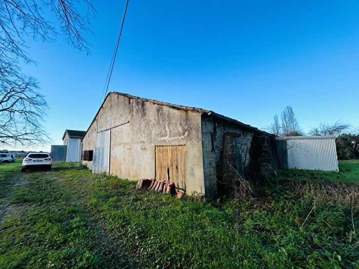 Maison 3 pièces à vendre à Mouliets-et-Villemartin