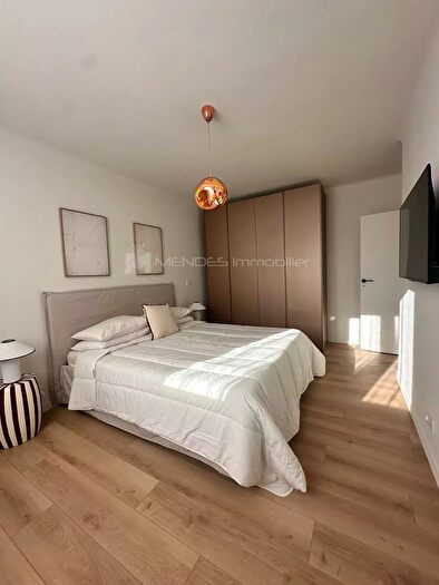 Appartement 5 pièces à Beausoleil, Centre-ville, Carnier, à louer