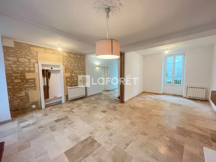 Maison à louer - Cognac, Centre-ville, Gare - 5 pièces - 4 chambres