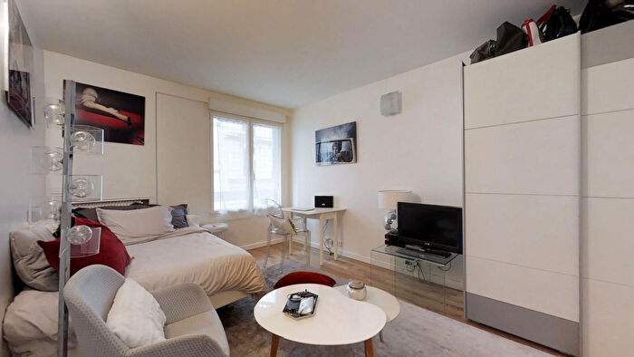 Paris 19ème, Buttes Chaumont, Laumière, Manin - Appartement 1 pièce à vendre