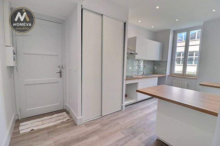 Appartement à louer - Dunières - 2 pièces - 1 chambre