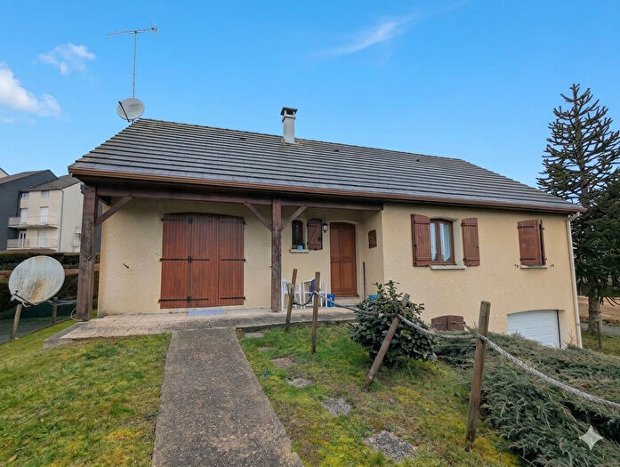 Maison à vendre - Ussel - 5 pièces - 3 chambres