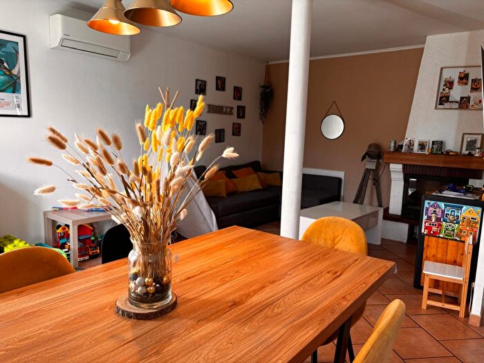 Maison à vendre - Arles - 4 pièces - 3 chambres