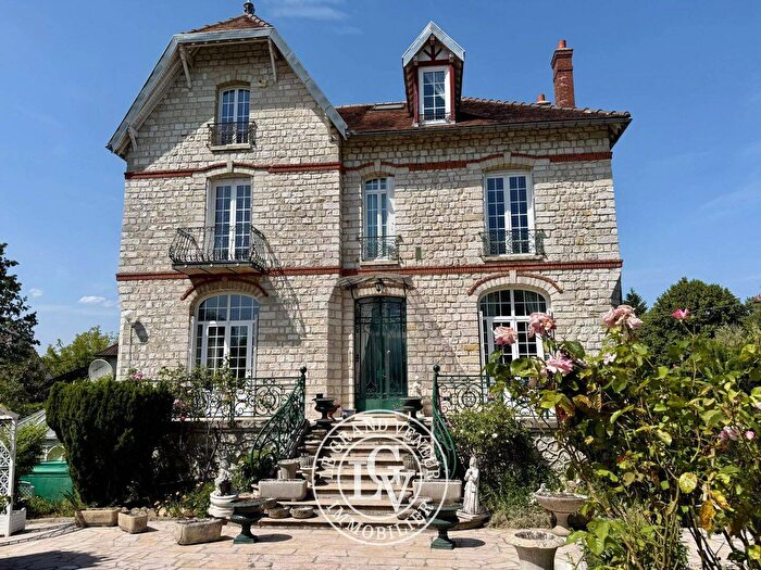 Vulaines-sur-Seine - Maison 12 pièces à louer