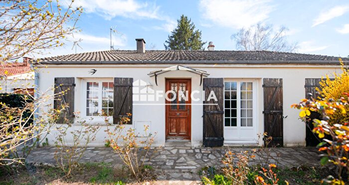 Maison à vendre - Chevilly - 5 pièces - 4 chambres