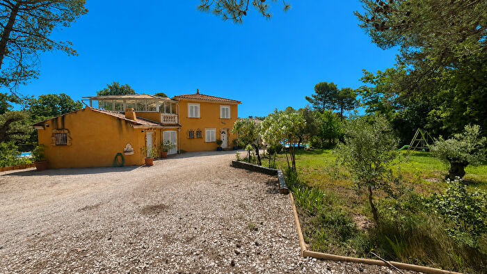 Maison 6 pièces à vendre à Saint-Maximin-la-Sainte-Baume, Vérane
