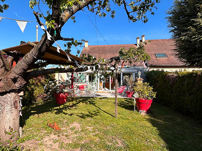 Carrières-sur-Seine, Fermettes, Amandiers, Colombier : Maison 5 pièces à vendre