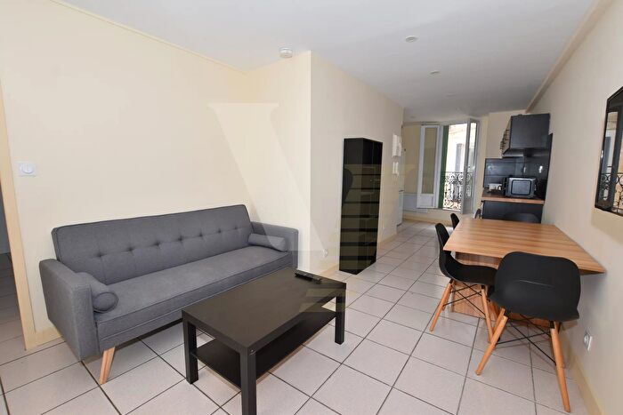 Béziers, Centre-ville, Palais des Congrès, Garibaldi, Gambetta - Appartement 3 pièces à louer
