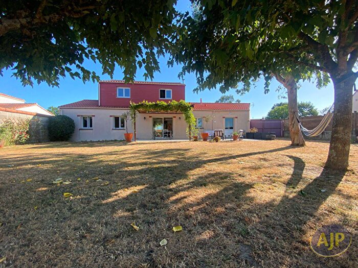 Gétigné - Maison 6 pièces à louer