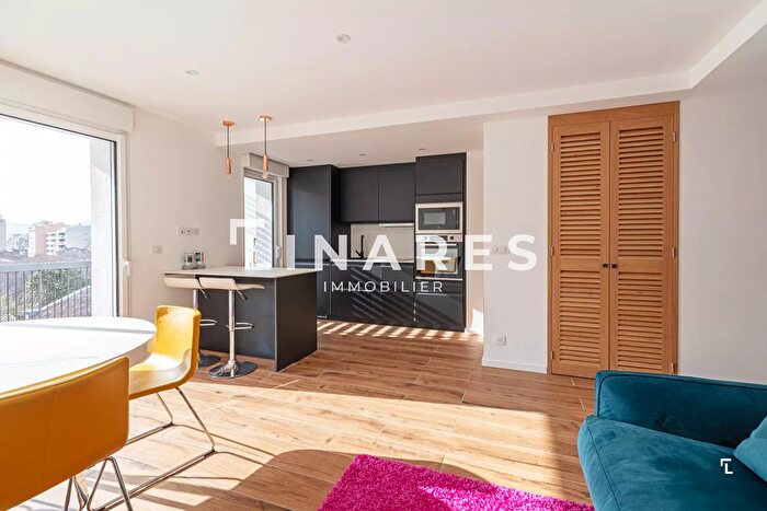 Appartement à louer - Marseille e , Saint-Giniez - 2 pièces - 1 chambre