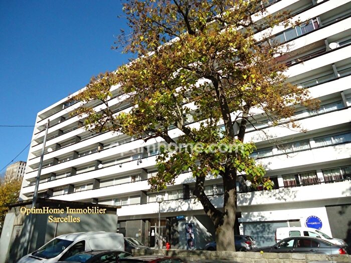 Appartement 5 pièces à Sarcelles, Gide Saint-Saëns, à vendre