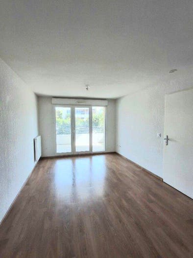 Basses Ferrailles-Jas, Cavaillon - Appartement 2 pièces à louer