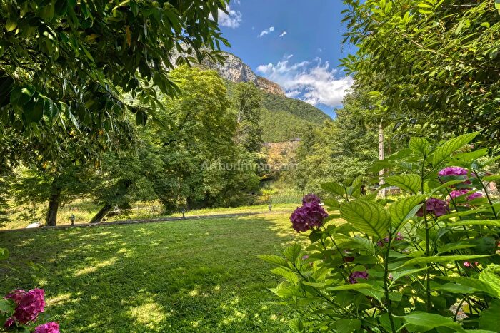 Maison à vendre - Saint-Jean-dArvey - 10 pièces