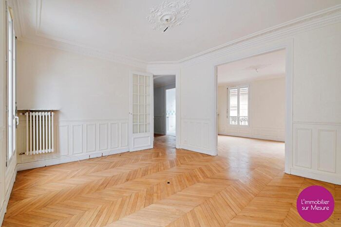 Appartement à vendre - Asnières-sur-Seine, Centre-ville - 4 pièces - 2 chambres