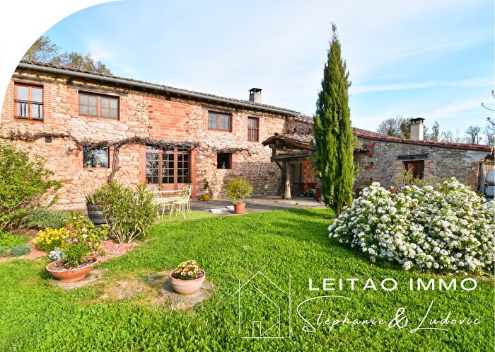 Maison à vendre - Puycalvel - 10 pièces - 8 chambres