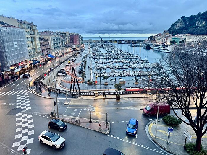 Appartement à vendre - Nice, Le Port - 2 pièces - 1 chambre