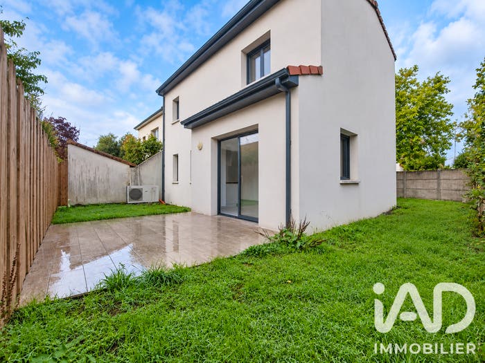 Saint-Sébastien-sur-Loire, Ouest : Maison 5 pièces à vendre