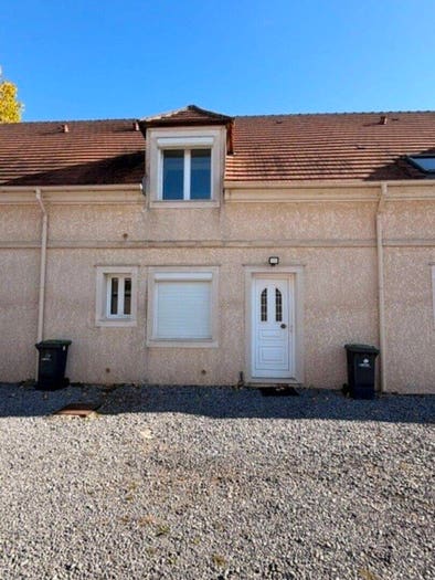 Erquinvillers : Appartement 4 pièces à louer