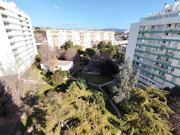 Appartement à vendre - Marseille e , Malpassé - 4 pièces - 3 chambres