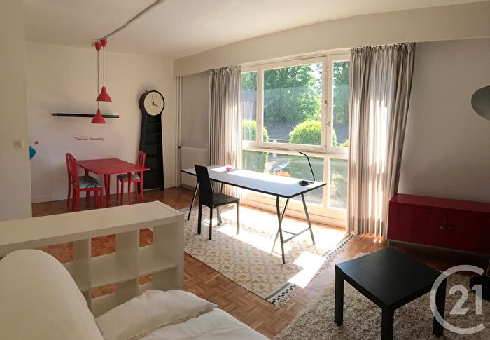 Appartement à louer - Compiègne, Saint-Lazare, Les Avenues - 1 pièce