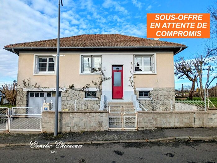 Maison à vendre - Champagnac - 4 pièces - 3 chambres