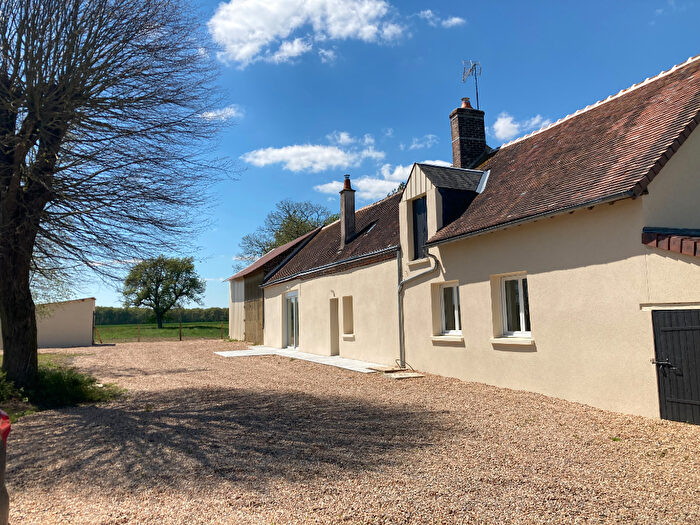 Maison 5 pièces à louer à Saint-Hilaire-la-Gravelle