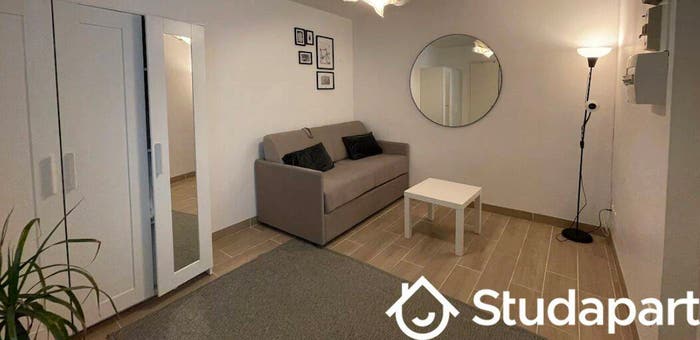 Batignolles-Cardinet, Paris 17ème arrondissement : Appartement 1 pièce à louer