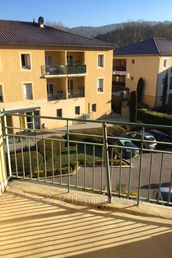 La Destrousse : Appartement 2 pièces à louer