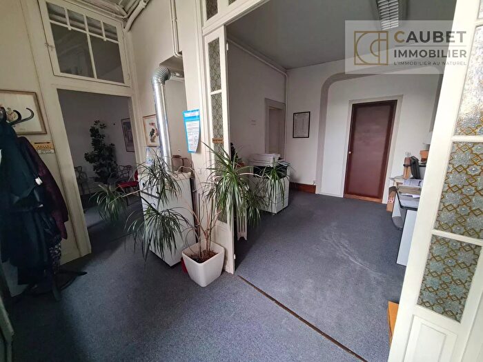 Appartement à vendre - Tarbes, Centre-ville - 8 pièces - 3 chambres