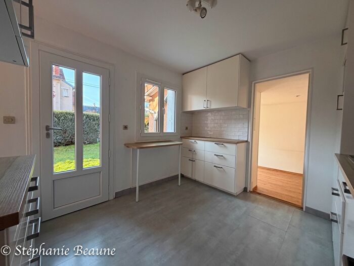 Maisons à vendre et appartements à louer - 3