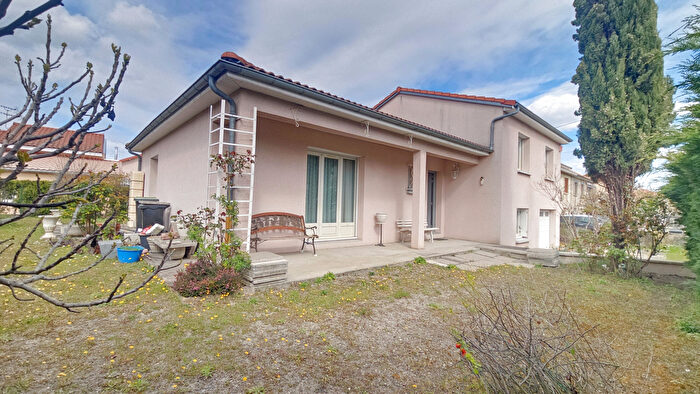 Maison à vendre - Cébazat - 6 pièces - 4 chambres