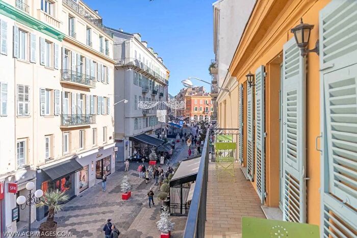 Appartement à vendre - Nice, Centre-ville - 4 pièces - 2 chambres