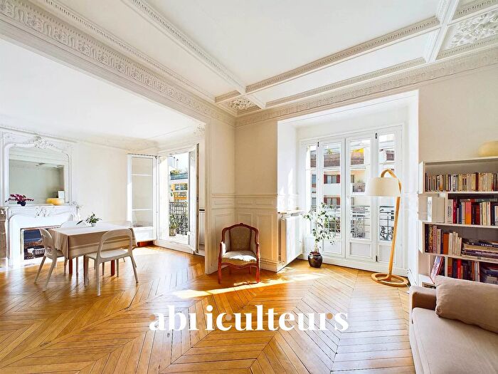 Maisons à vendre et appartements à louer - 1