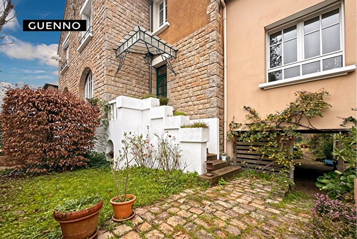 Maison à vendre - Quartiers Nord-Est, Jeanne dArc - 7 pièces - 4 chambres