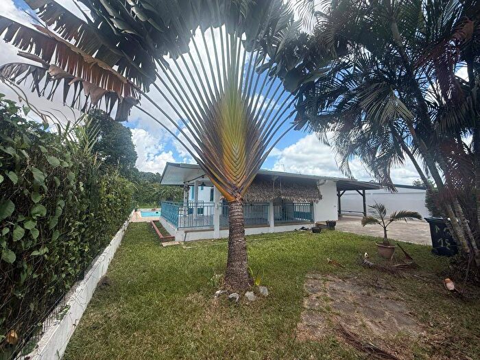 Maison à louer - Saint-Laurent-du-Maroni - 4 pièces - 3 chambres