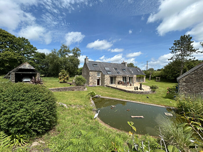 Maison à vendre - Plougonven - 7 pièces - 4 chambres