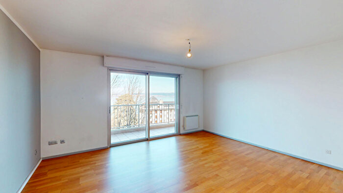 Appartement à louer - Évian-les-Bains - 3 pièces - 2 chambres