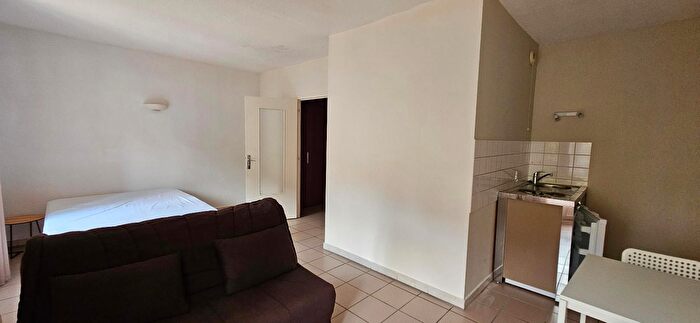 Appartement 1 pièce à Privas, à louer