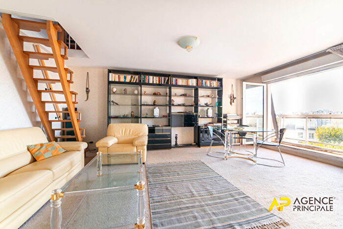 La Garenne-Colombes, Centre Nord, Gare, Mairie : Appartement 6 pièces à vendre
