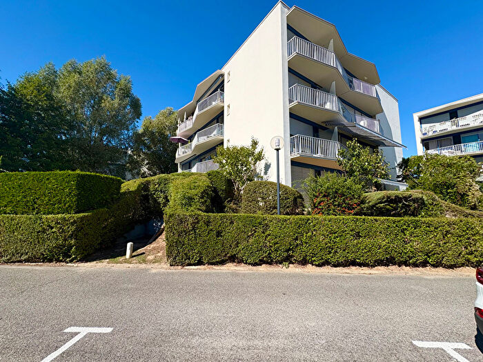 Plaisir, Centre-ville, Château : Appartement 2 pièces à vendre