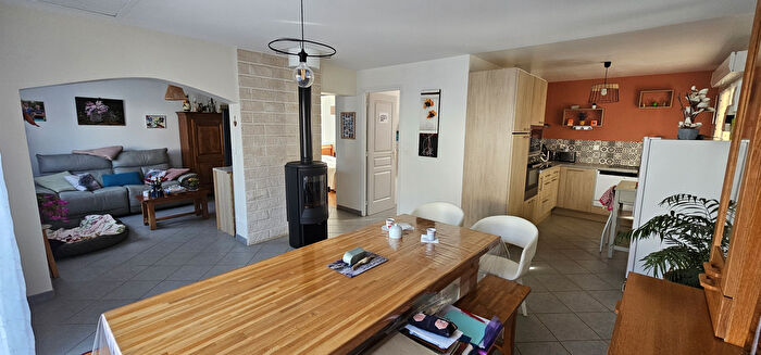 Maison 5 pièces à vendre à Étais-la-Sauvin