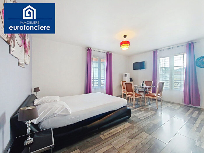 Appartement à vendre - Troyes, Saint-Martin - 2 pièces - 1 chambre