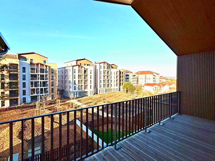 Appartement à vendre - Décines-Charpieu, Centre-ville - 2 pièces - 1 chambre