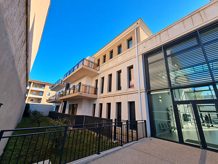 Appartement à vendre - Châteaurenard, Centre-ville - 3 pièces