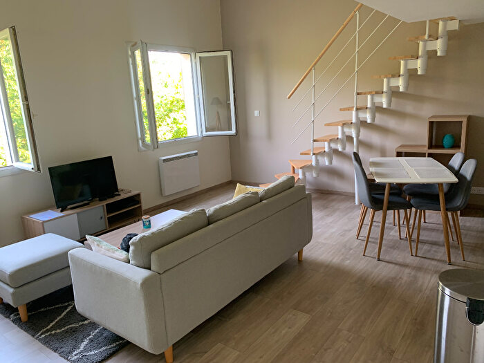 Appartement à vendre - Saint-Maixent-lécole - 3 pièces - 1 chambre
