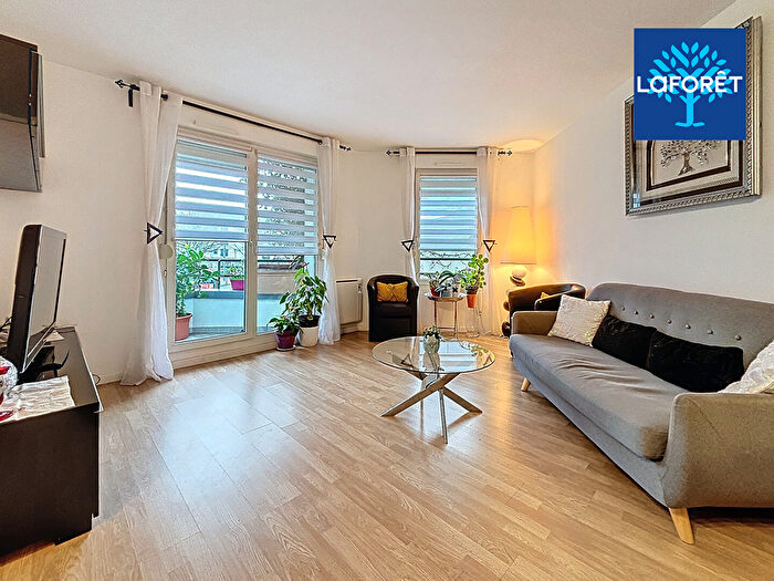 Appartement à vendre - Noisy-le-Grand, Centre-ville - 3 pièces - 2 chambres