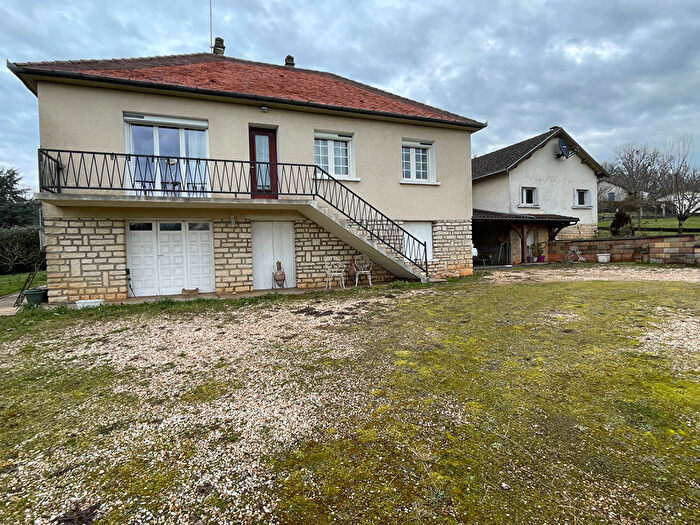 Maison à vendre - Coulaures - 5 pièces - 4 chambres